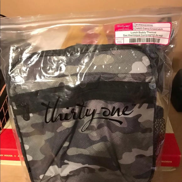 thirty-one | Bags | Thirty One Lunch Buddy Thermal Camo Crosshatch ...